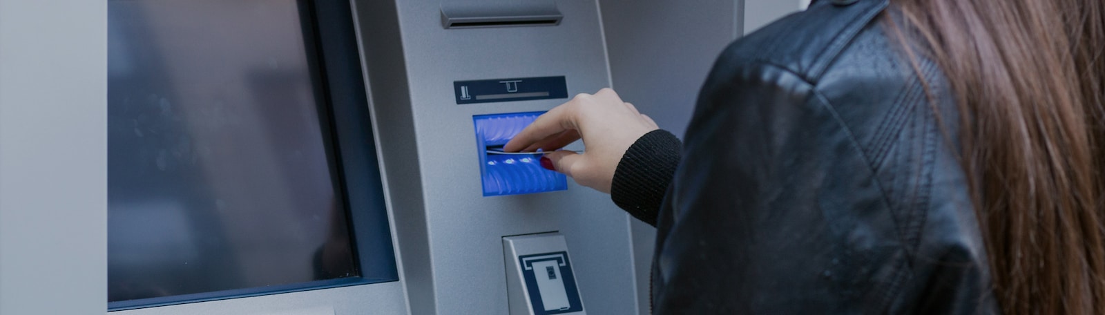 BBVA Agora Blue Debit Card | BBVA Portugal